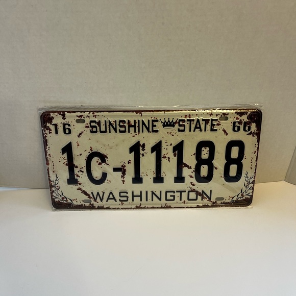 Wall Decor | Vintage Sunshine State License Plate | Poshmark